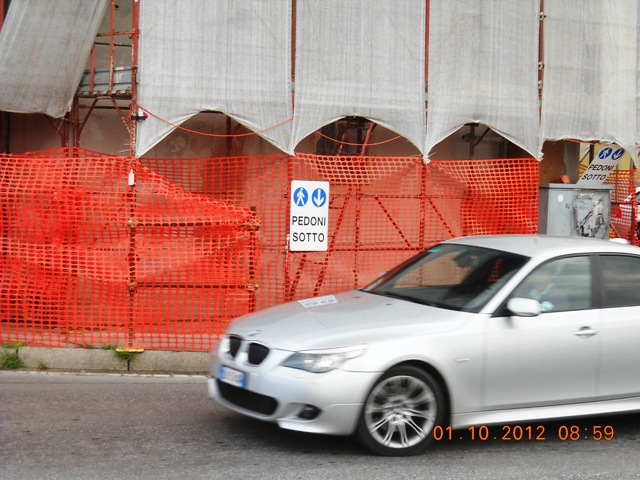 Pedoni sotto... dove, o a cosa? , Natura Mediterraneo | Forum Naturalistico